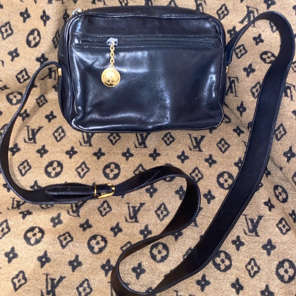 Gucci | Bags | Gucci Authentic Vintage With Original Vintage Gold Gg ...